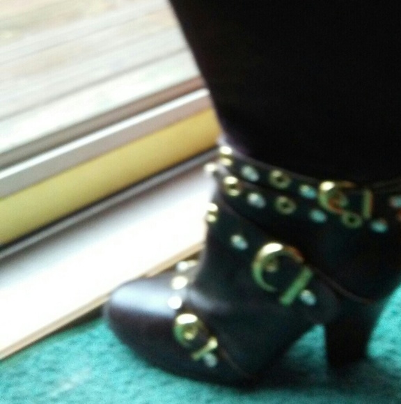 Dereon | Shoes | Sleek And Beautiful Leather Abd Suede Boots | Poshmark